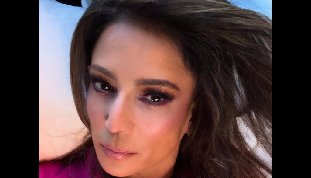 Julie Banderas stays silent on rumors about her nose surgery!